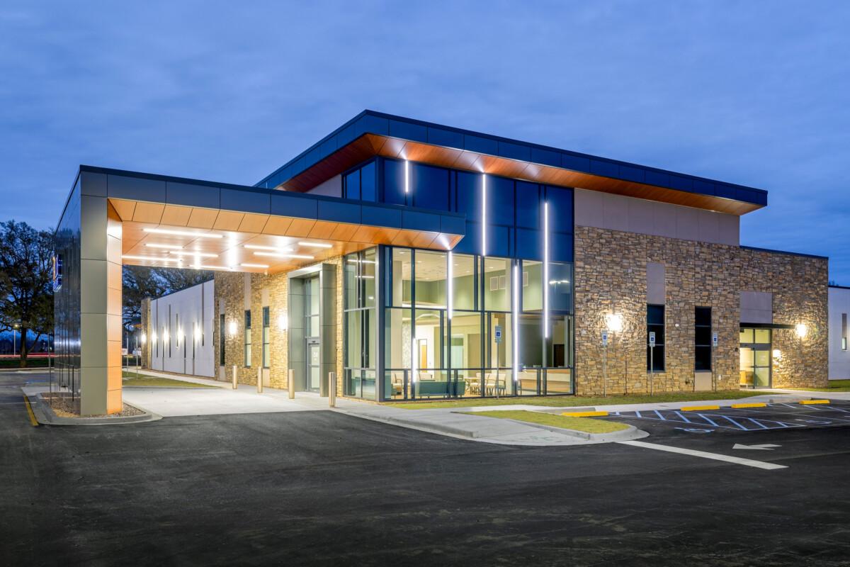 LOS Surgery Center - LEMOINE Building Construction